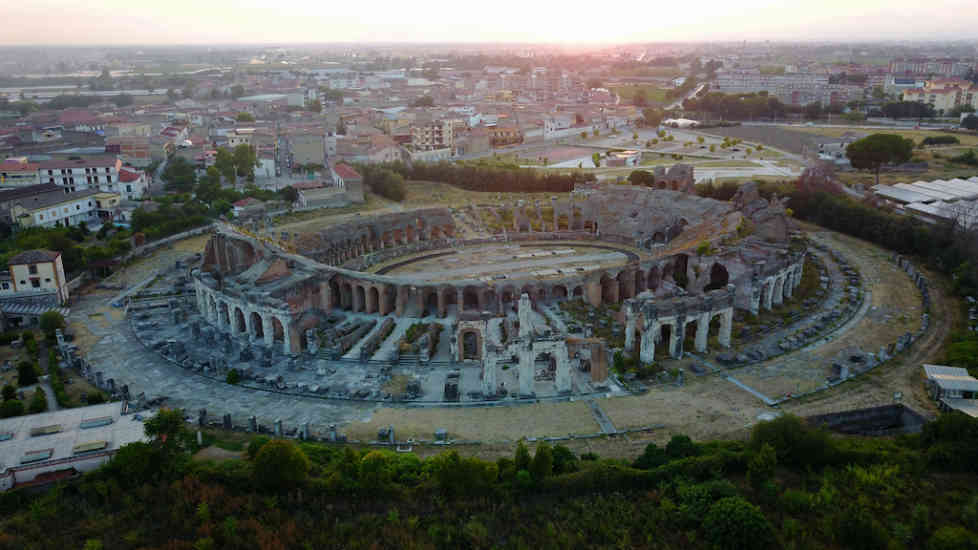 Campania by Night all’Anfiteatro di Santa Maria Capua Vetere Campania by Night all’Anfiteatro di Santa Maria Capua Vetere