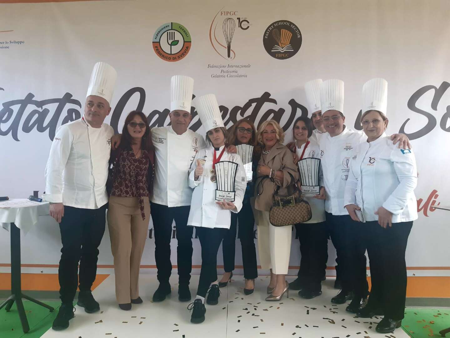 'Ragazzi speciali', le pasticciere dell'Alberghiero 'Le Streghe ... 'Ragazzi speciali', le pasticciere dell'Alberghiero 'Le Streghe ...