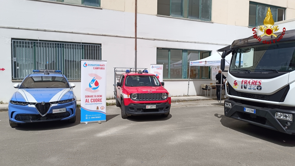 FOTO/ Donare il sangue salva vite: Polizia e Vigili in campo FOTO/ Donare il sangue salva vite: Polizia e Vigili in campo